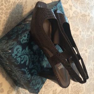 Impo | Shoes | Impo Brown Textured Open Toe Heels Sz 85 | Poshmark